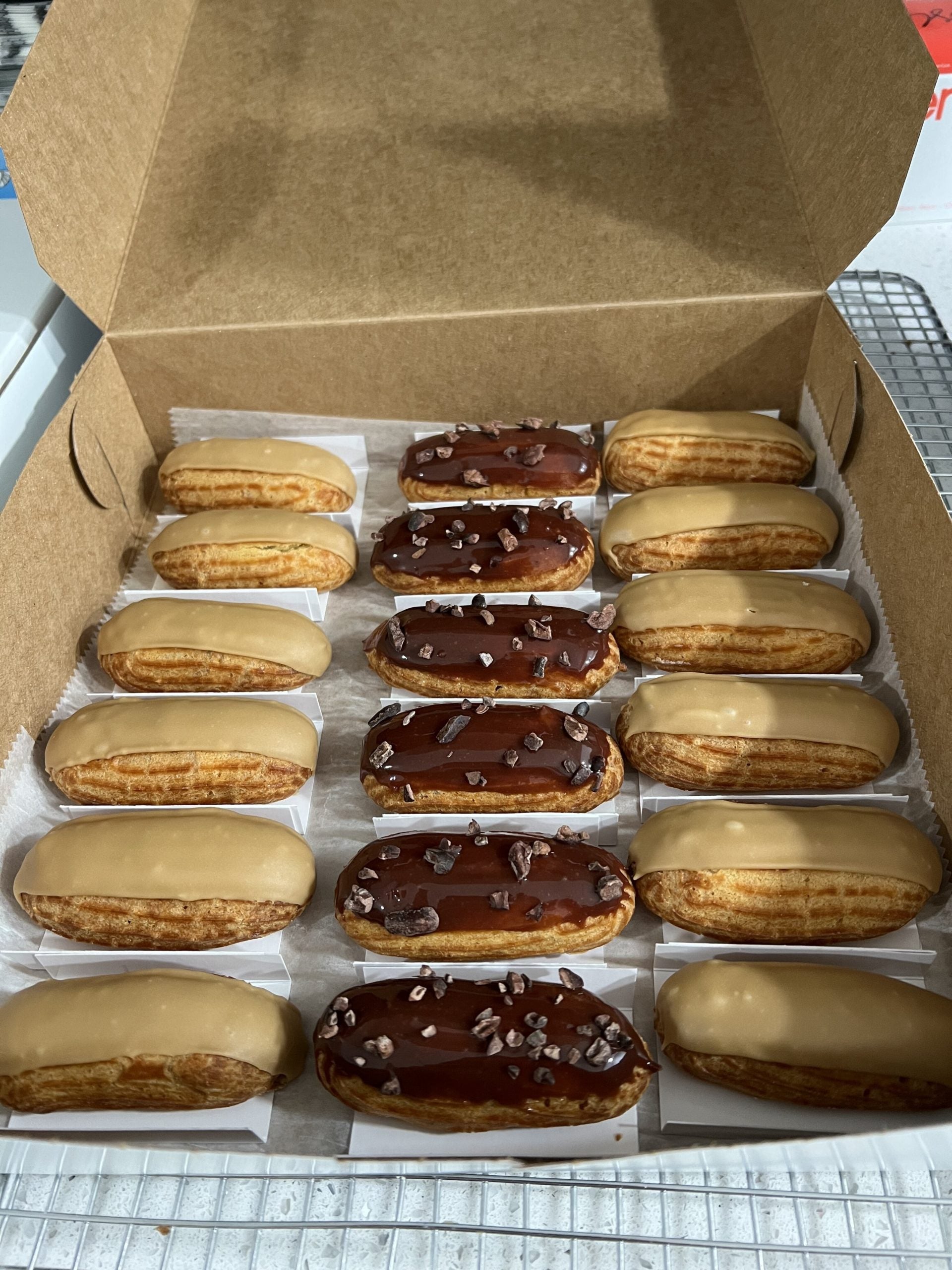 Mini Eclairs (MINIMUN ORDER!! 25 pieces) | Colette Bakery